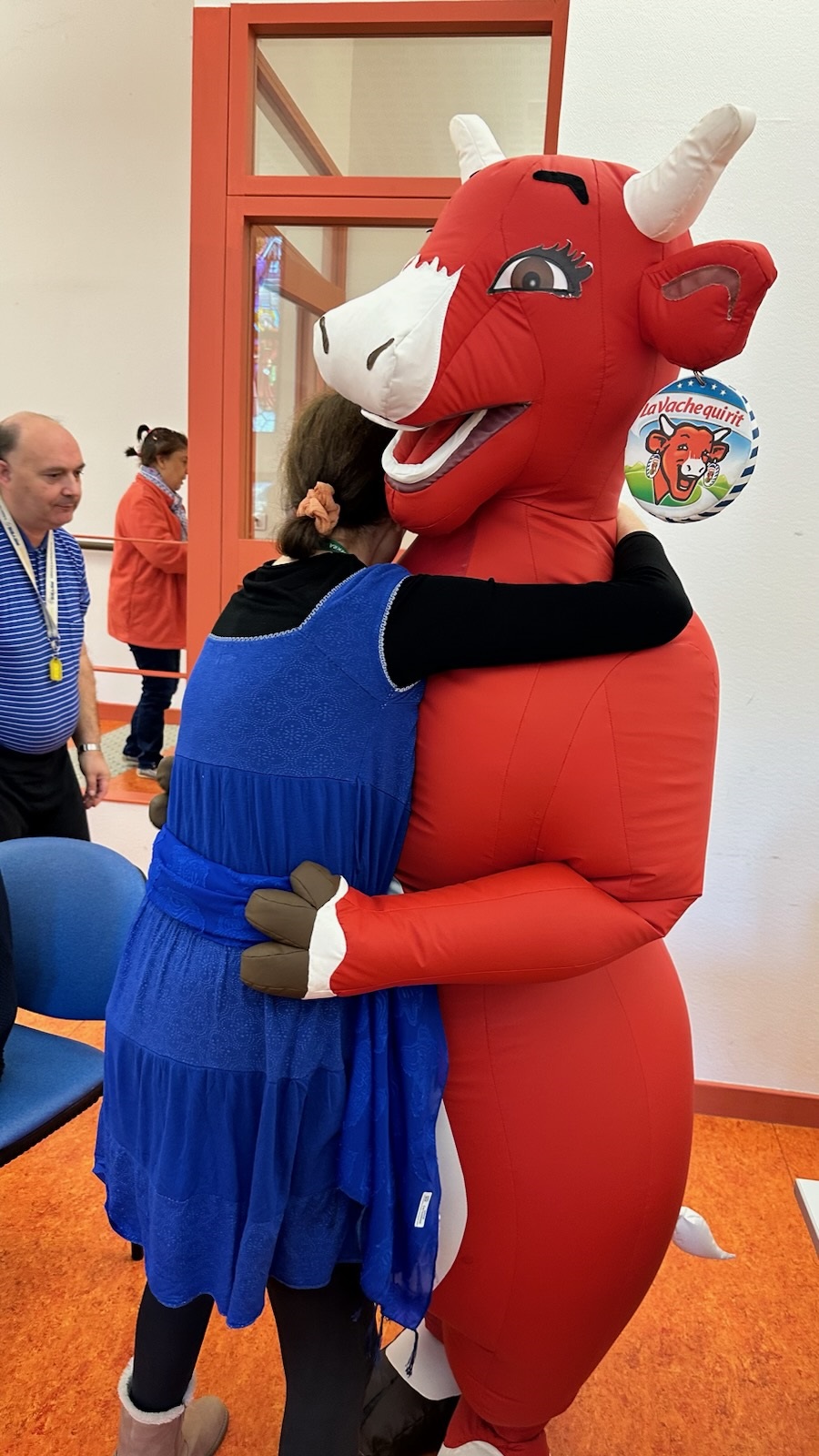 La VACHE QUI RIT était au Foyer d'Accueil Médicalisé ce 8 novembre 2023 ...